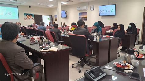 کارگاه آموزشی آشنایی با آیین نامه پایه تشویقی برگزار شد