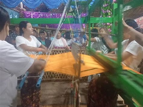 ကမမောင်းမြို့ ကိုးန၀င်းဆုတောင်းပြည့်ဘုရားကြီး၌ မသိုးသင်္ကန်း ရက်လုပ