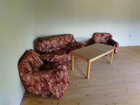 Подгорие Автентична възрожденска къща Двуетажна къща 110 кв м РЗП 2000 кв м двор Къщи Вили