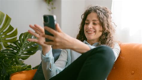 How To Hide Apps On IPhone