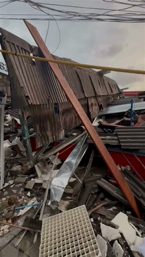 Em Diadema Teto De Supermercado Desaba E Deixa Pelo Menos 9 Feridos