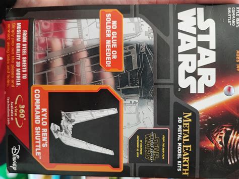 Lego Millennium Falcon și Kylo Ren Nava Metal Olteni • Olxro