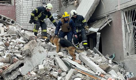 У Чернігові зросла кількість загиблих внаслідок ракетного удару РФ Читайте на Ukr Net