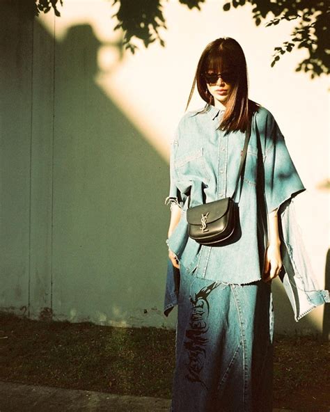 20 ไอเดียการแต่งตัวลุคเท่ๆ คูลๆ สไตล์ แก้ว จริญญา แฟชั่นนิสต้าสุดแนว The Bangkok Insight