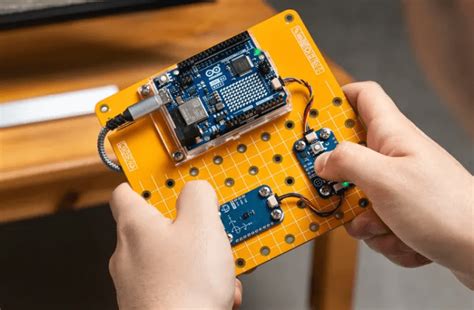 Arduino Unveils 87 Plug And Make Kit For Effortless Iot Creations