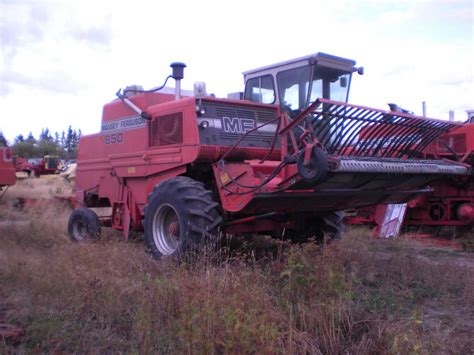 Massey Ferguson 850 Combine