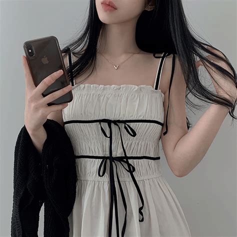 [ 3kg여리무드 부유방커버 휴가룩] 리온 리본 셔링 스모크 롱 뷔스티에 원피스 2color 에이블리