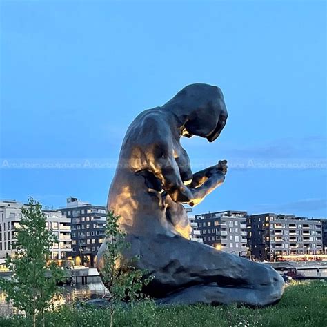 Tracey Emin The Mother Sculpture