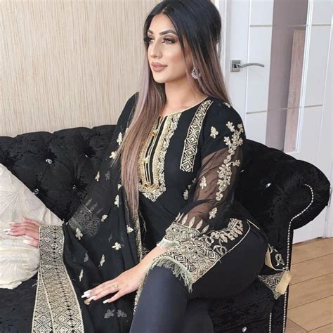 Young Uni Girls In Lahore 03360498418 Lahore Hot Escorts