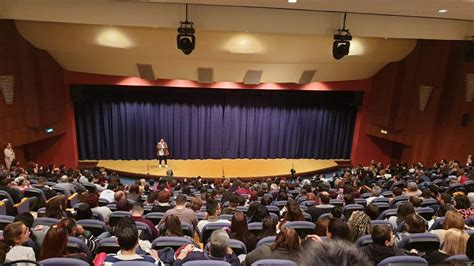 Θεατρικά Εργαστήρια Δήμου Πετρούπολης ΕΠΑΝΑΛΕΙΤΟΥΡΓΙΑ ΤΗΣ ΑΝΩΤΕΡΗΣ ΣΧΟΛΗΣ ΔΡΑΜΑΤΙΚΗΣ ΤΕΧΝΗΣ