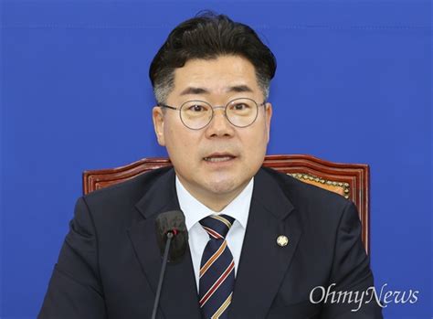 박찬대 더불어민주당 신임 원내대표가 7일 오전 서울 여 오마이포토