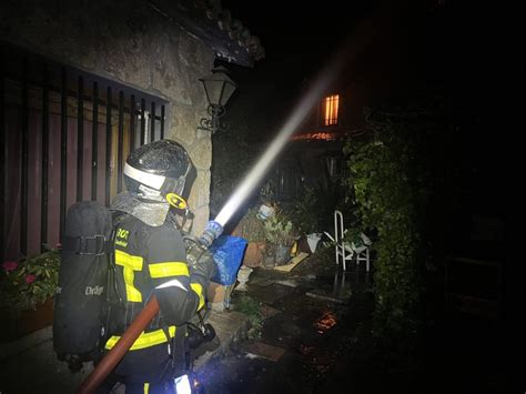 Intoxicados Por Inhalación De Humo Una Anciana Y Un Bebé En Colmenarejo