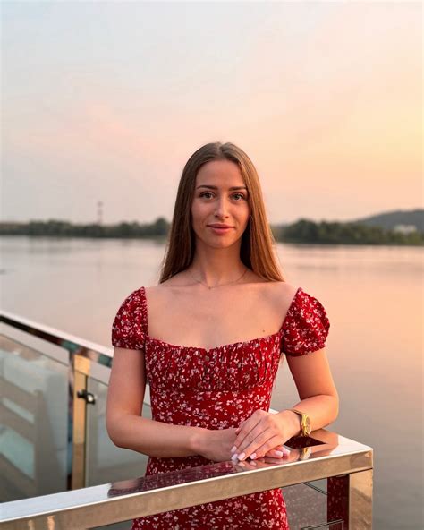 Khrystyna Gizhytskaya • Instagram Photos And Videos