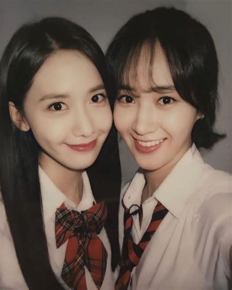 Yoona And Yuri Scrolller