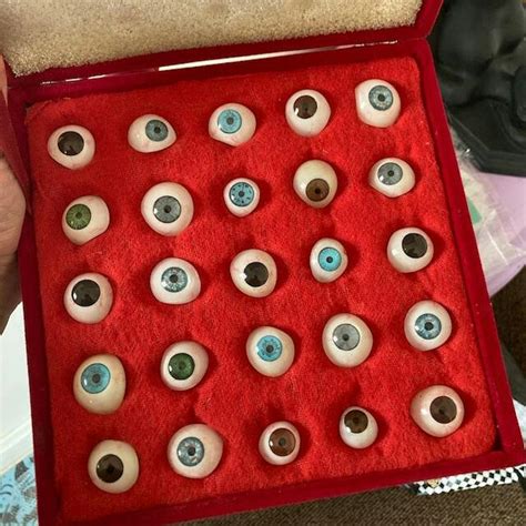 Prosthetic Human Eyes Vintage Style Acrylic Fake Eyes Oddities