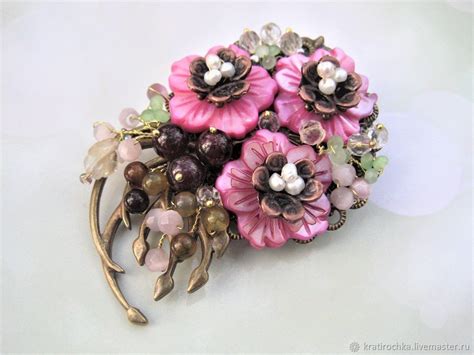 Купить брошь Цветочная комета натуральные камни брошь с цветами комбинированный брошь с