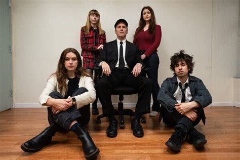 ‘runts Looks For Dark Humor Beneath The Sarah Lawrence Sex Cult Ordeal