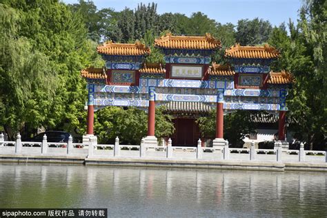 中共中央党校夏日风光美如画