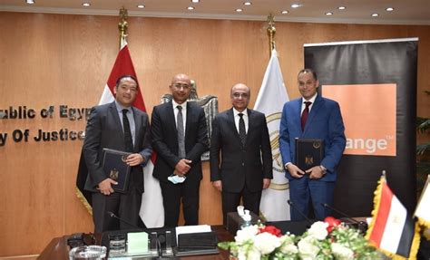 اورنج مصر توقع اتفاقية تعاون مع وزارة العدل لتقديم خدمات الشهر العقاري