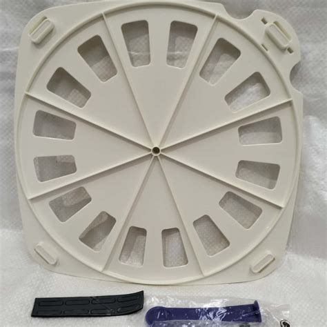 Tupperware Croissant Maker 2 Different Sizes S