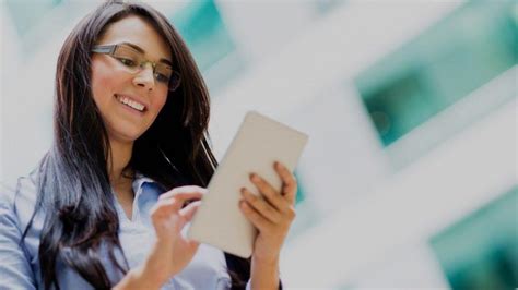 Mobile Learning In The Workplace The Lms Perspective Elearning Industry