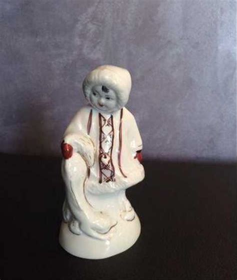 Статуэтка фарфор Якут с песцом Барановка Festima Ru частные объявления