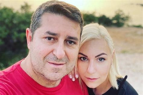 ΧΦΤΟΥ💦 On Twitter Α ναι να τα κοψει λεει η Μεσσαλιναροπουλου συζυγος Μυλωνακη ΓΓ της Βουλης