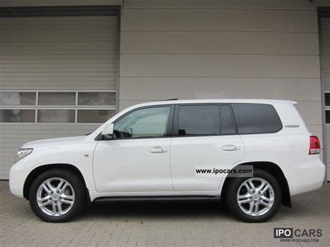 2011 toyota lc 200 v8 dev con 7 seats 60th anniversary car photo