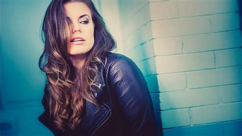 Hot And Sexy Meghan Ory Photos Thblog