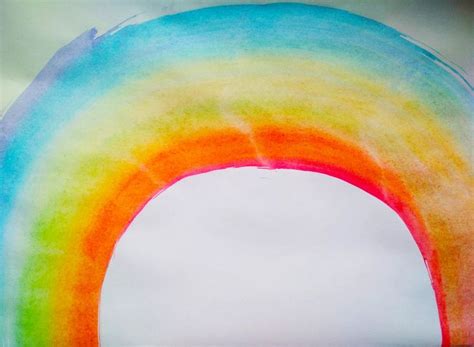 РИСУЕМ РАДУГУ ГУБКОЙ