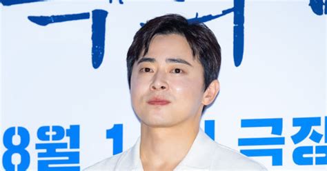 조정석 가수 데뷔하더니 로코베리 지원사격까지 신곡 ‘물망초 음원차트 1위