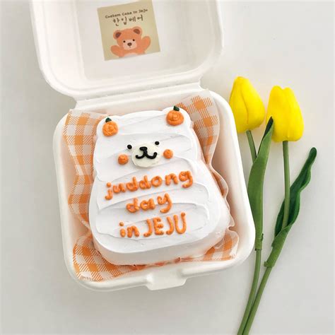 한입베어제주생화케이크 제주레터링케이크 제주케이크 하르방 산타ver Or 감귤ver 여러분의 선택은~ 방금 생각난건데 감귤버전도 귤모자씌우면 너무귀울것같지않나요