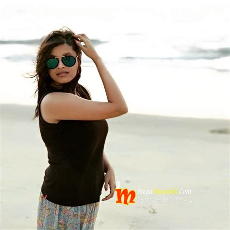 Rewati Limaye Marathi Actress Photos Images Age Marital Status Wiki Info