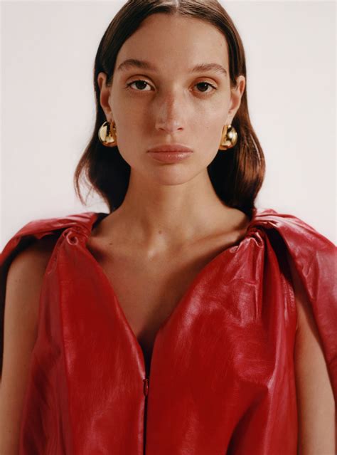 Model Lia C Mmg Models