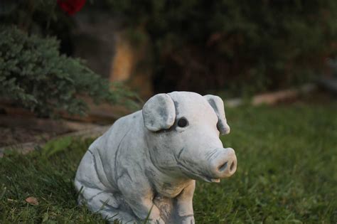 ᐉ Садова фігура статуетка Порося з цементу ручна робота 26 см 625302 • Краща ціна в Києві