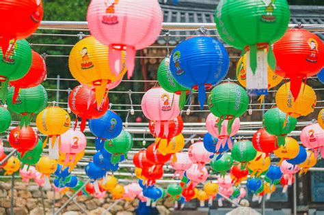 유토이미지 부처님오신날 석가탄신일 불교행사 연등축제