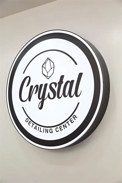 화이트톤 심플하고 깔끔한 디자인 40평 디테일링센터 인테리어