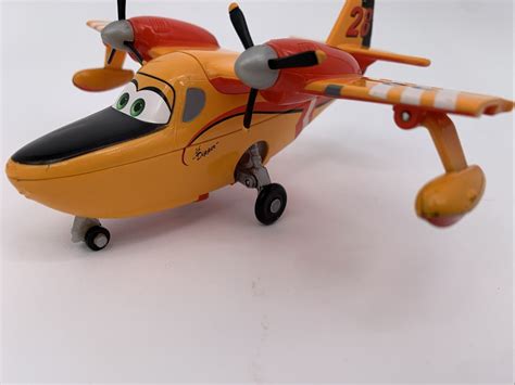 Disney Pixar Planes Fire And Rescue Mattel 2 Dipper Metal Toy Plane