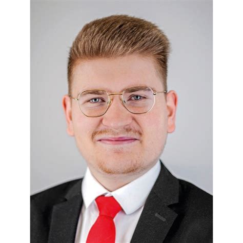 Leon Seemann Privatkundenberater Sparkasse Hanau Xing
