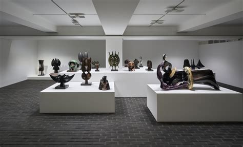 시대를 넘어 만난 두 조각가…아라리오 서울 문신·권오상 2인전