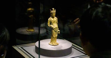 ‘백제의 미소에 빠진 6만여명… 이재용 회장도 5번 찾아