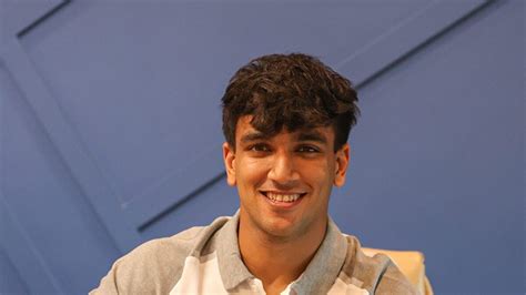 Isl Defender Hardik Bhatt Returns To Mumbai City Fc On One Year