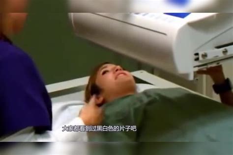 女生做胸透时，医生能看到什么画面？看到画面脸红了！画面医生什么