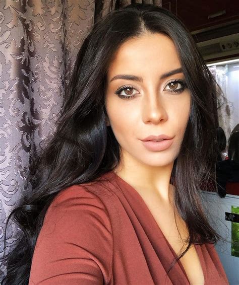 Melis Tuzunguc Turkish Actress