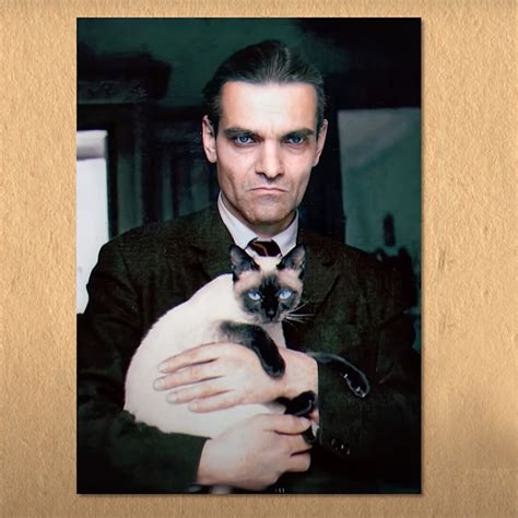 Man Credited Siamese Cat With Helping Him Decipher Maya Script Just