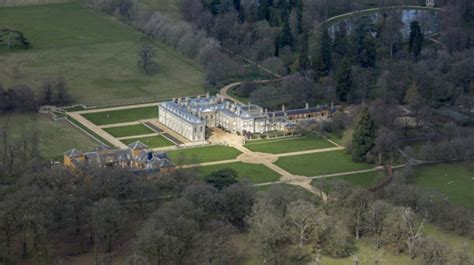 The Mansion Where Princess Diana Grew Up Becomes A Hotspot For Rent
