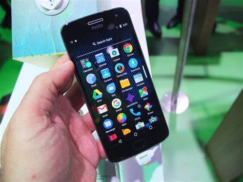 Mwc 2017 Lenovo Officialise Les Moto G5 Et Moto G5 Plus