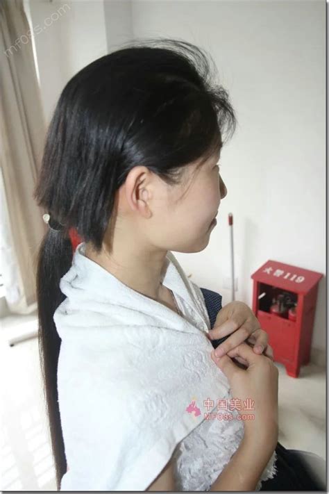 剪下在香港读研女生自然顺直长发 ZY110 29 剪发 中国长发