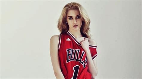 Profil Alisa Manyonok Eks Atlet Voli Jadi Ratu Kecantikan Sempat