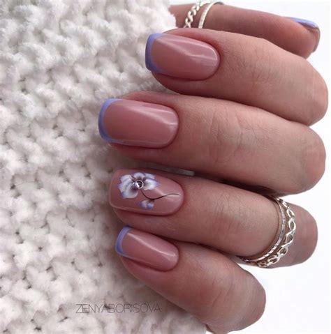 Летен френски маникюр За Жената